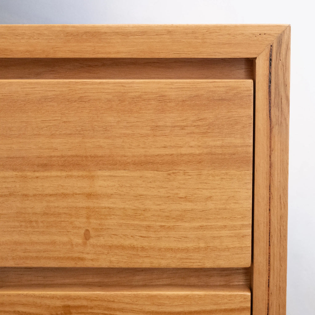 Orimba Entertainment Unit – Naco Design